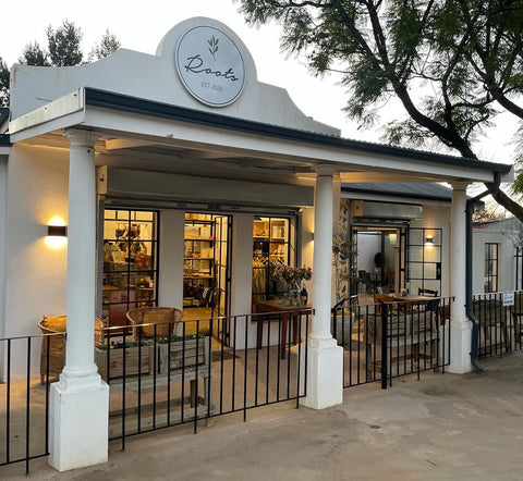 CLAY PAINTING | Roots Clay Cafe